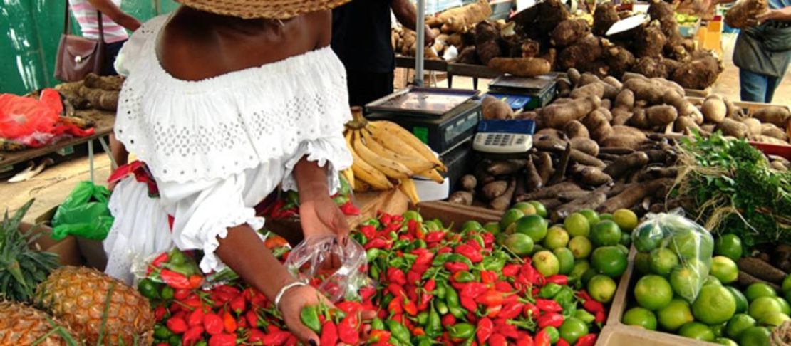 Marigot Market, St Martin / St Maarten | Destination Magazines